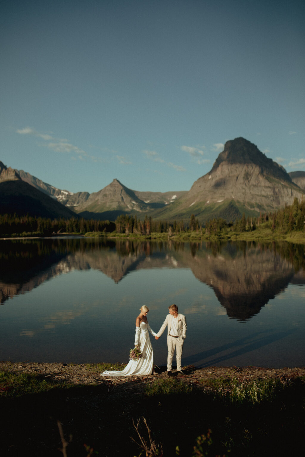 Eloping in Glacier National Park - A Quick and Easy Guide for your ...